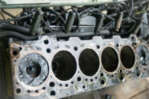 Riss im Motorblock? Das gibt es zu beachten! (Ratgeber)